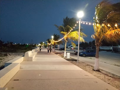 Malecon Internacional | Atracción turística en Progreso, Yucatán, México